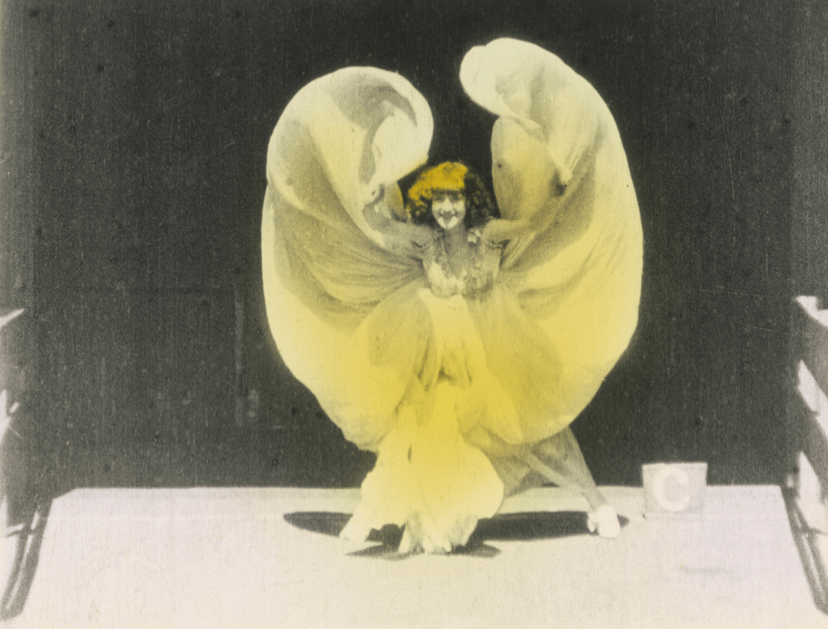 Film History Essentials: Annabelle Serpentine Dance (1895) | Moviegoings